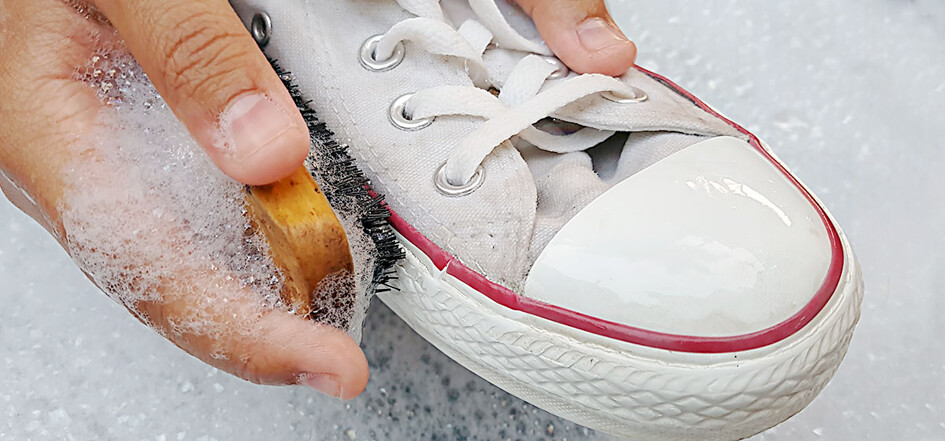 How to Clean White Shoes and Make them Look Brand-New | Airtasker AU