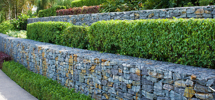 How to Build a Retaining Wall (Step by Step instructions) | Airtasker AU