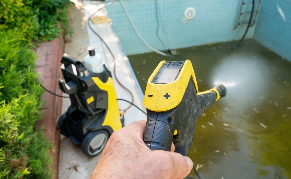 How to Clean a Dirty Pool After Rain | Airtasker AU