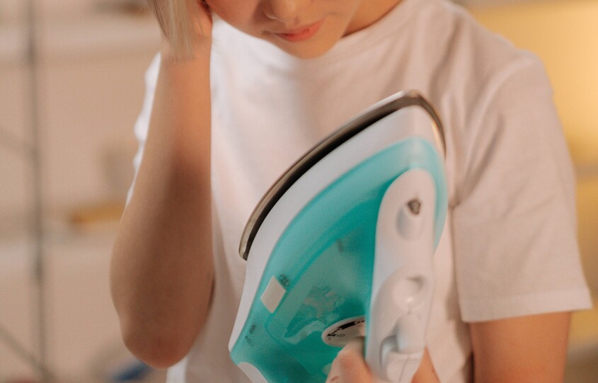 How to Clean Iron | Airtasker US