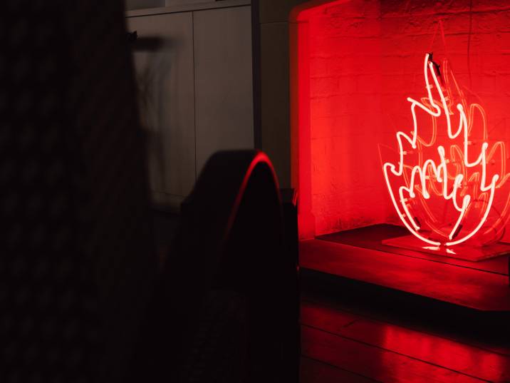 25 Creative Empty Fireplace Ideas | Airtasker AU