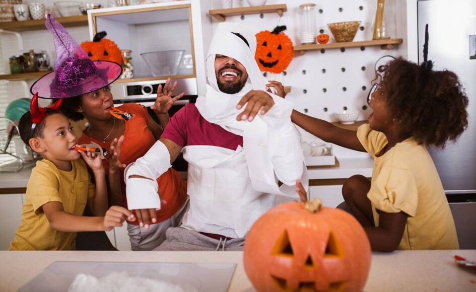 6+ Spooktastic DIY Halloween Costumes for Kids & Adults | Airtasker AU