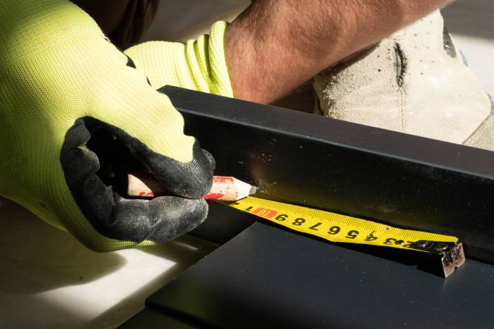 A guide to installing a cat flap for your feline friends | Airtasker UK