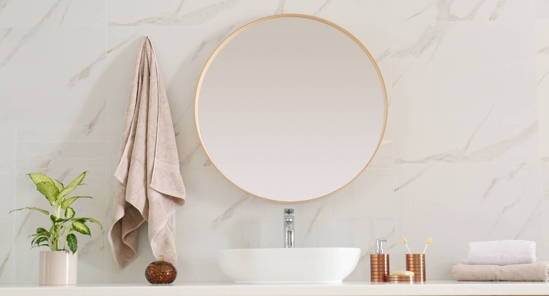How to Cut a Mirror at Home for Beginners | Airtasker UK