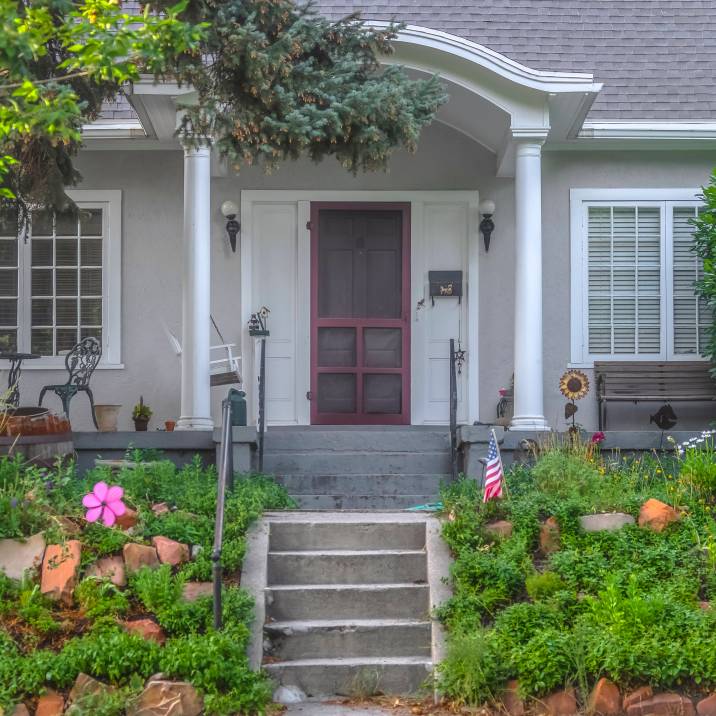 33 Screen Door Design Ideas for Your Home | Airtasker AU