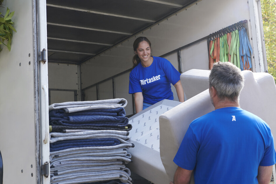 Get Heavy Lifting Help in Doubleview | Airtasker AU