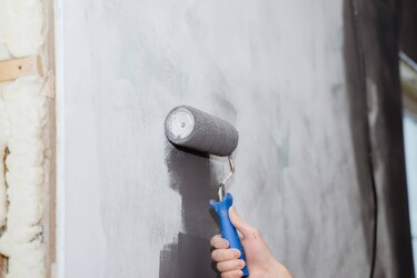 Basalt vs Monument: Choosing the Right House Paint Colour | Airtasker AU