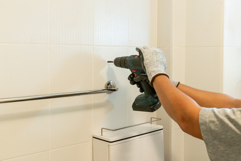 How to drill into tile without cracking it | Airtasker AU