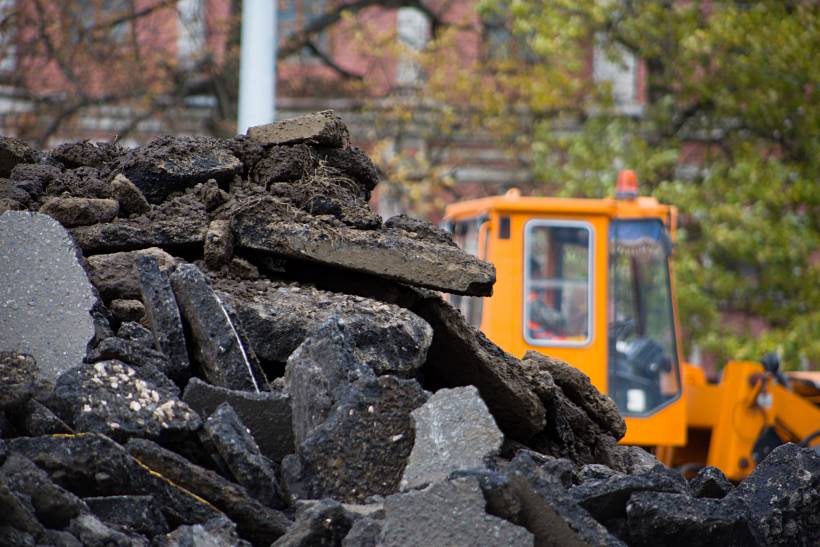 Bitumen vs Asphalt: Choosing the Right Driveway | Airtasker AU