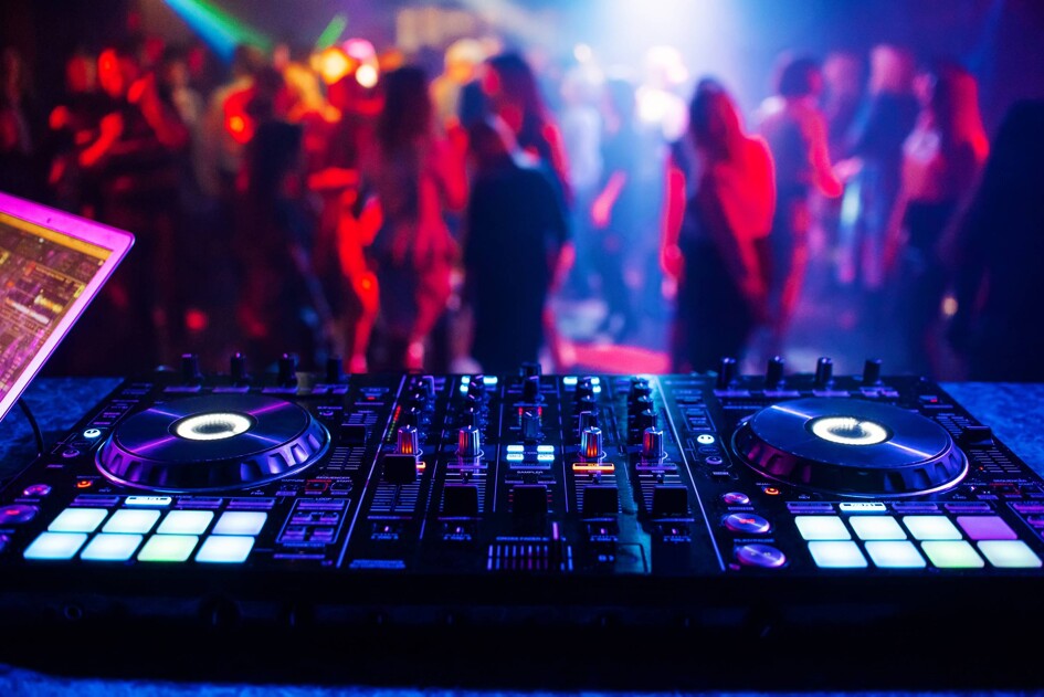 DJ Jobs in Sunshine Coast | Airtasker AU