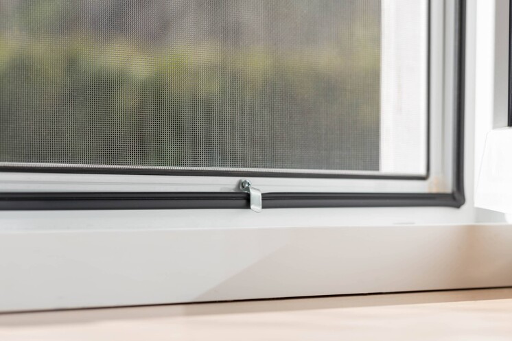 No more gaps: A no-fuss guide to flyscreen installation | Airtasker AU