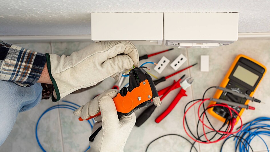 Electrician vs Electrical Fitter: How Do They Differ? | Airtasker AU