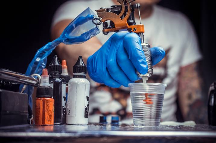 A Guide to Becoming a Tattoo Artist: Salary, Tips, and More | Airtasker UK