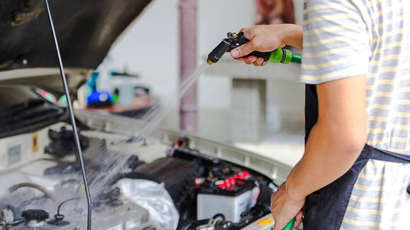 50 Car Engine Steam Cleaning Experts near you | Airtasker UK