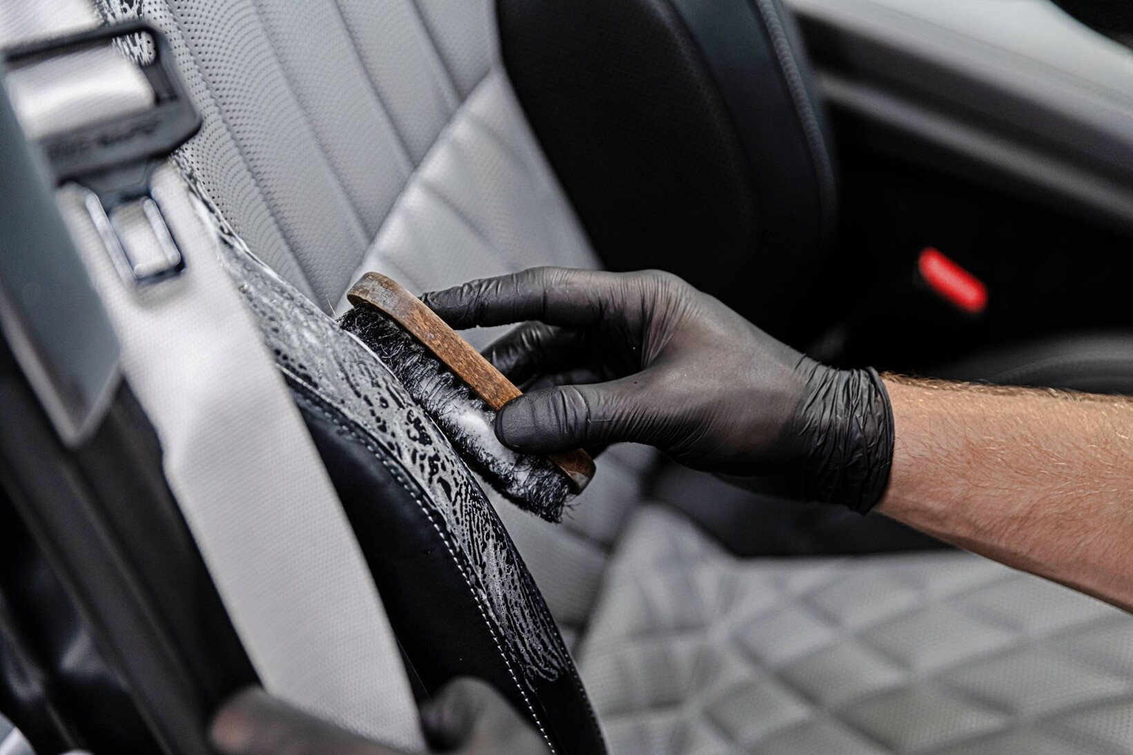 How to Detail a Car Yourself: a 5-step Guide | Airtasker AU