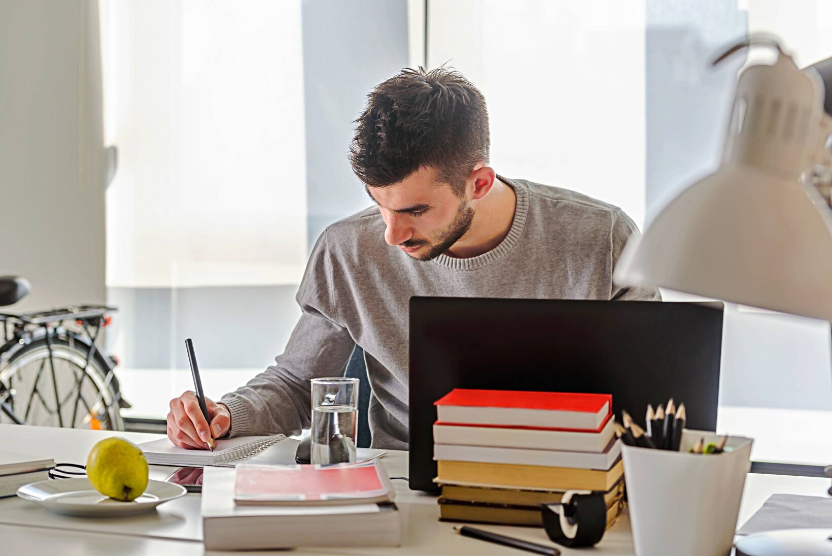 Blogger vs Vlogger: How Are They Different? | Airtasker AU