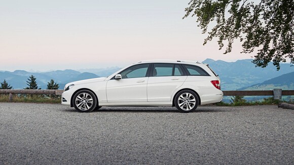Hatchback vs Saloon: Choosing a Car for Your Lifestyle | Airtasker UK