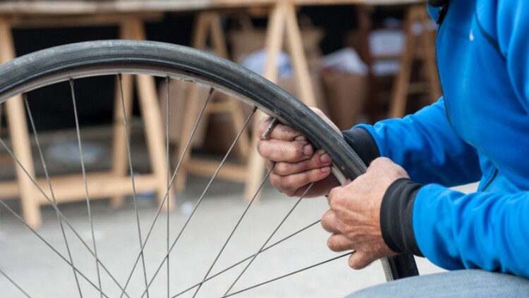 Tubeless vs. Tube: Which Offers Better Cycling Performance? | Airtasker US