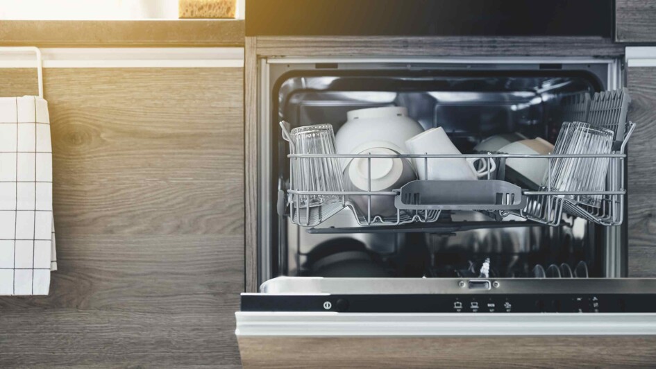 Freestanding vs. Built-in Dishwasher: Which Is Better? | Airtasker US